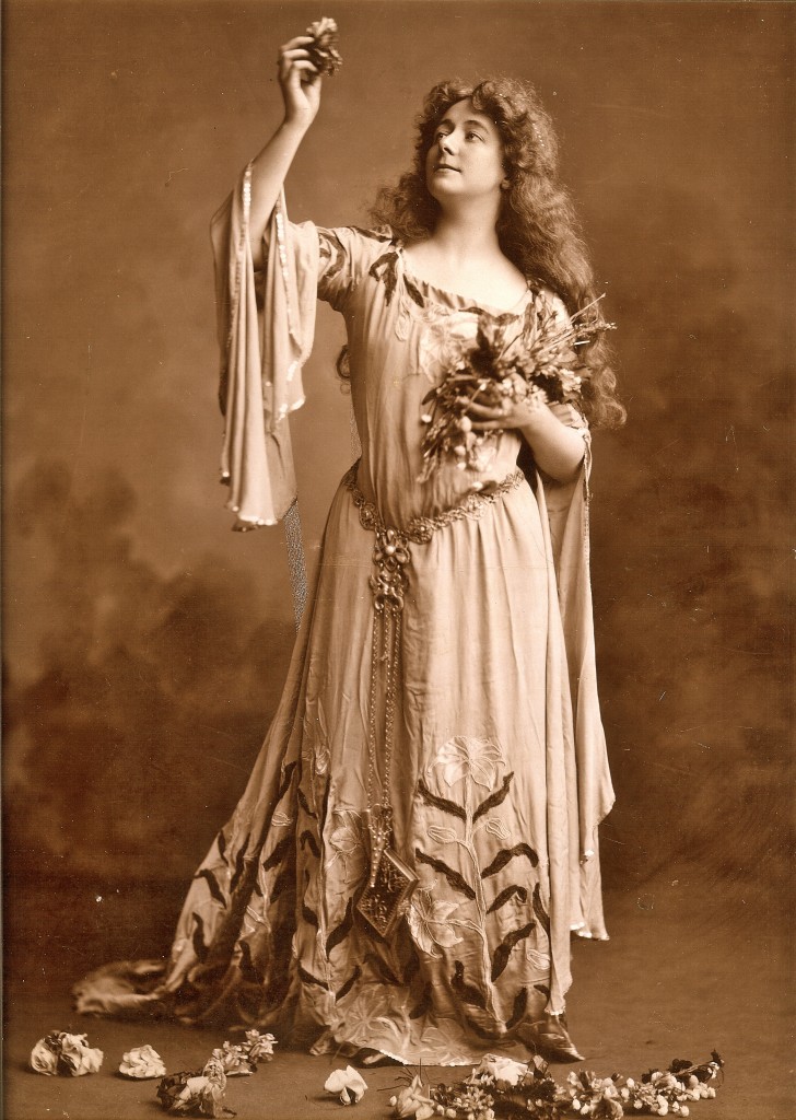 Cecilia Loftus | PureHistory